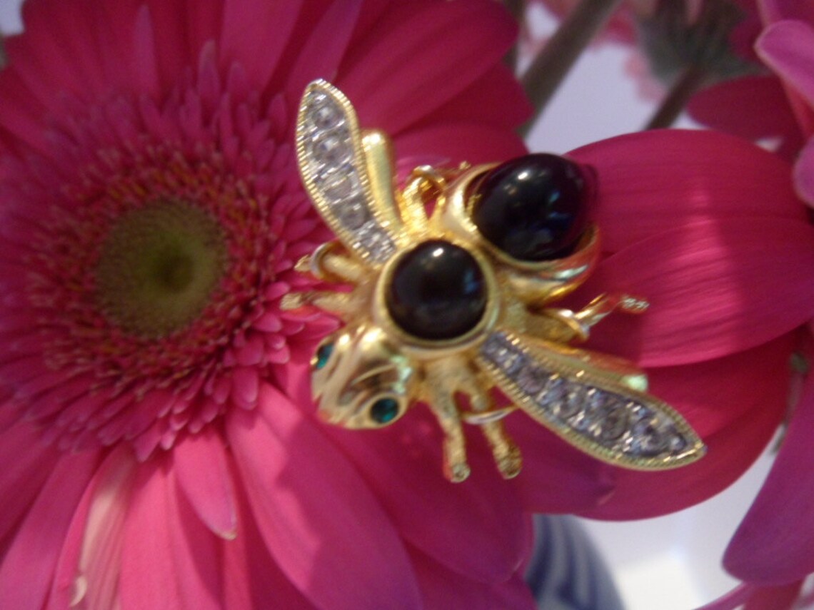 Floral Jewelry Stick - Bee With Rhinestone Wings Black Body - Etsy