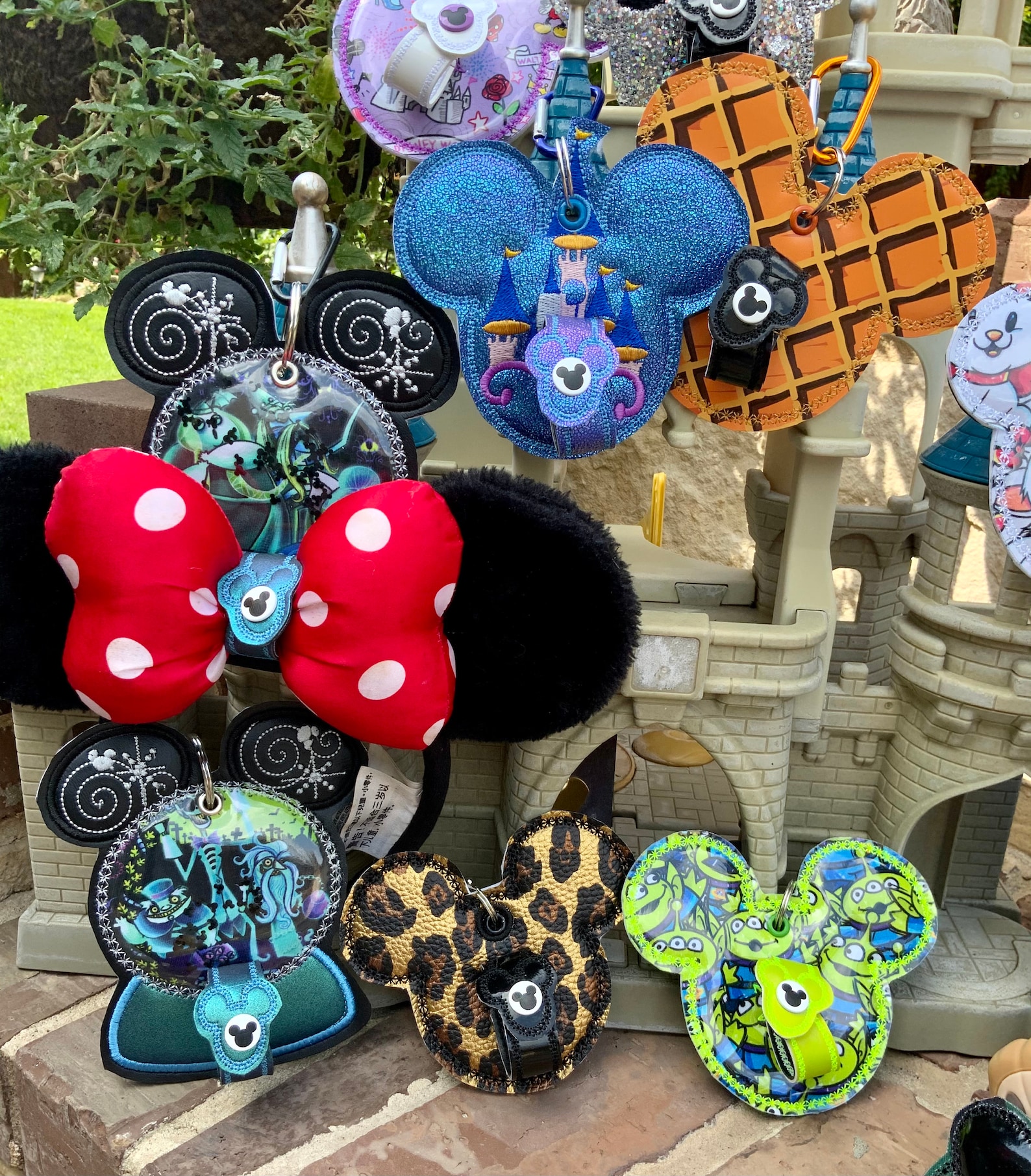 Ears Holders/ Disney Ears/ Disney Ears Holder/ Disney Snow Globe - Etsy