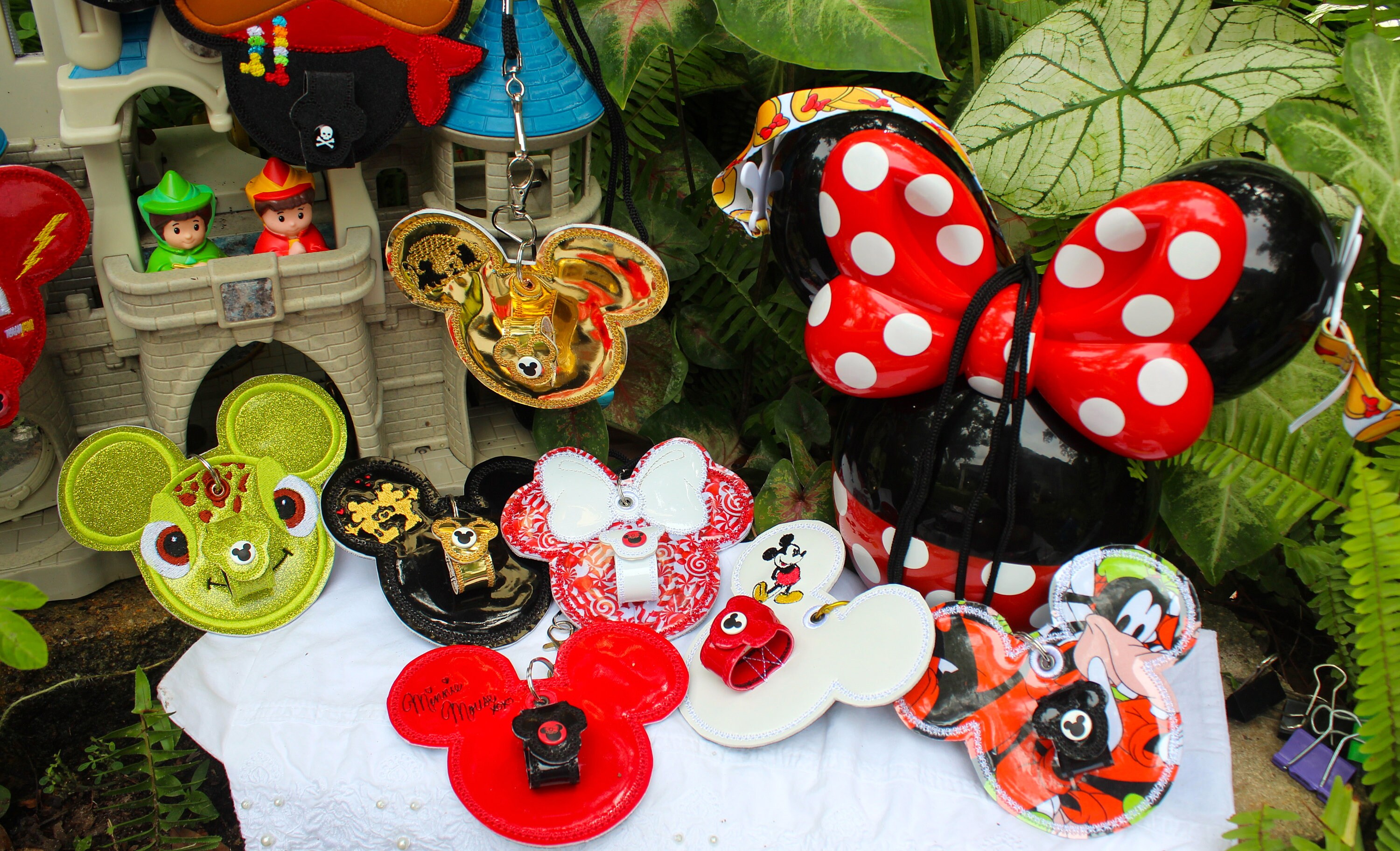 Disney Ears Holder..so Many Choices..........but the Perfect - Etsy