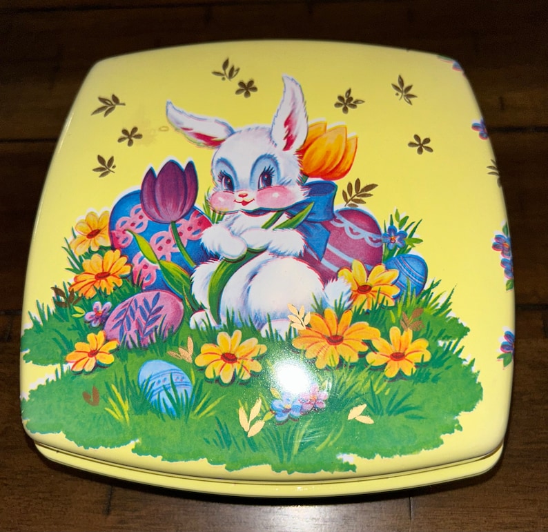 Super Cute Vintage Hard Plastic Pale Yellow Easter Bunny Container Box ...