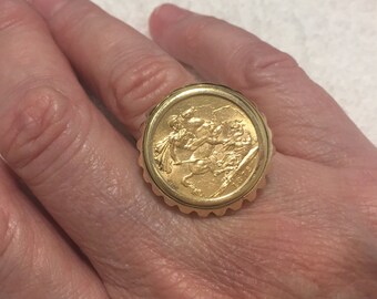 1912 Gold Sovereign Ring - Etsy UK