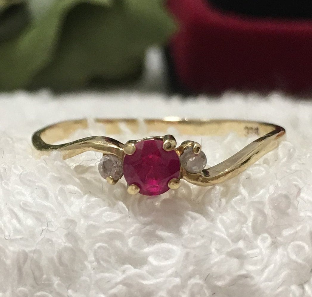 Outstanding Vintage 9ct GOLD-RUBY and Cubic ZIRCONIA Ring-Ruby | Etsy