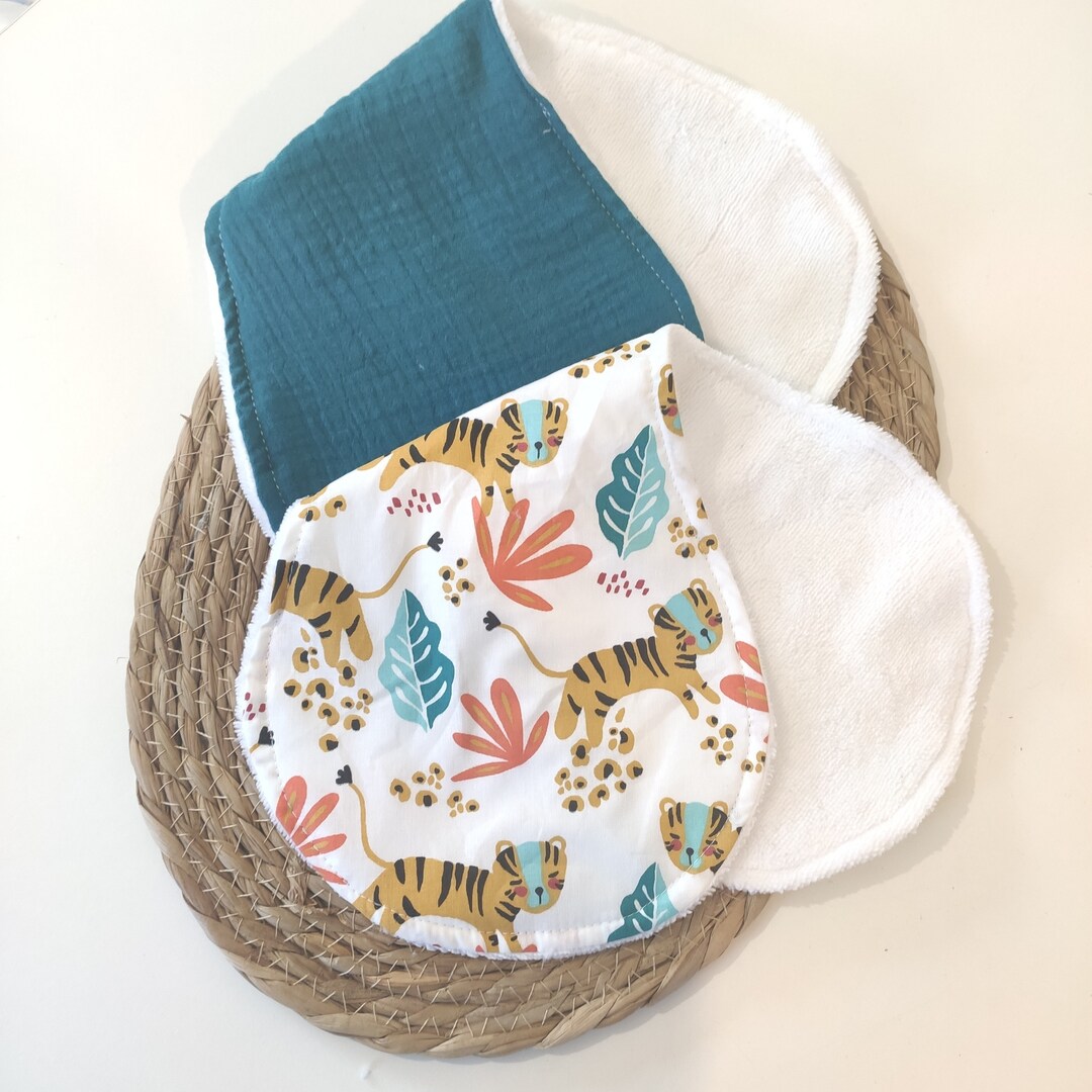 Anti-drooling Bib With Absorbent Comforter Sponge - Etsy