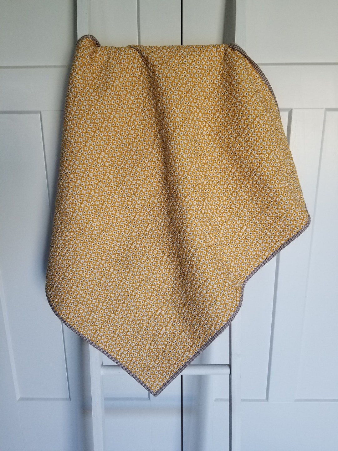 Handmade Whole Cloth Baby Quilt - Etsy