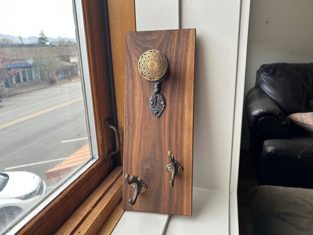 Rustic Coat Rack, Antique Door Knob Coat Rack, Antique Door Knob and ...