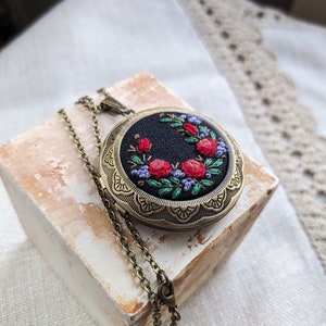 Embroidered Pendant, Red Roses Necklace, Big Locket, Pendant ...