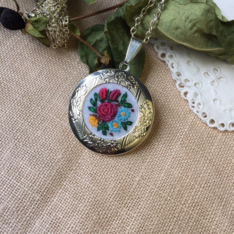 EmbroideredJewerly - Etsy