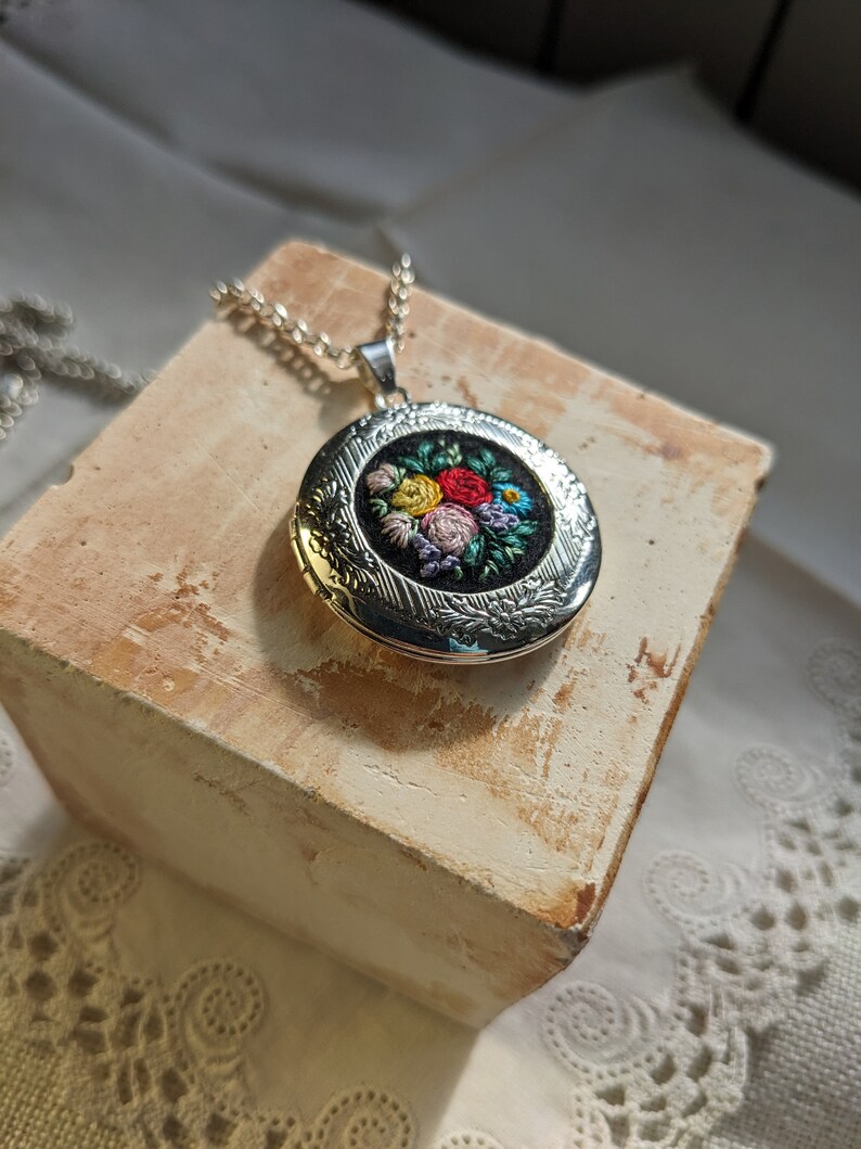 Embroidered Locket,roses, For-get-me Not Pendant, Embroidery Jewelry ...