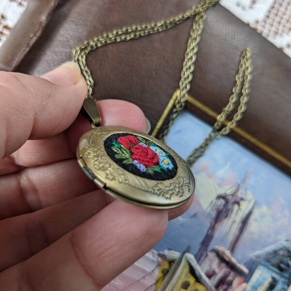 Bronze Locket - Etsy