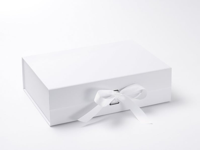White Luxury Keepsake Box: Memory Box With Ribbon - Etsy UK