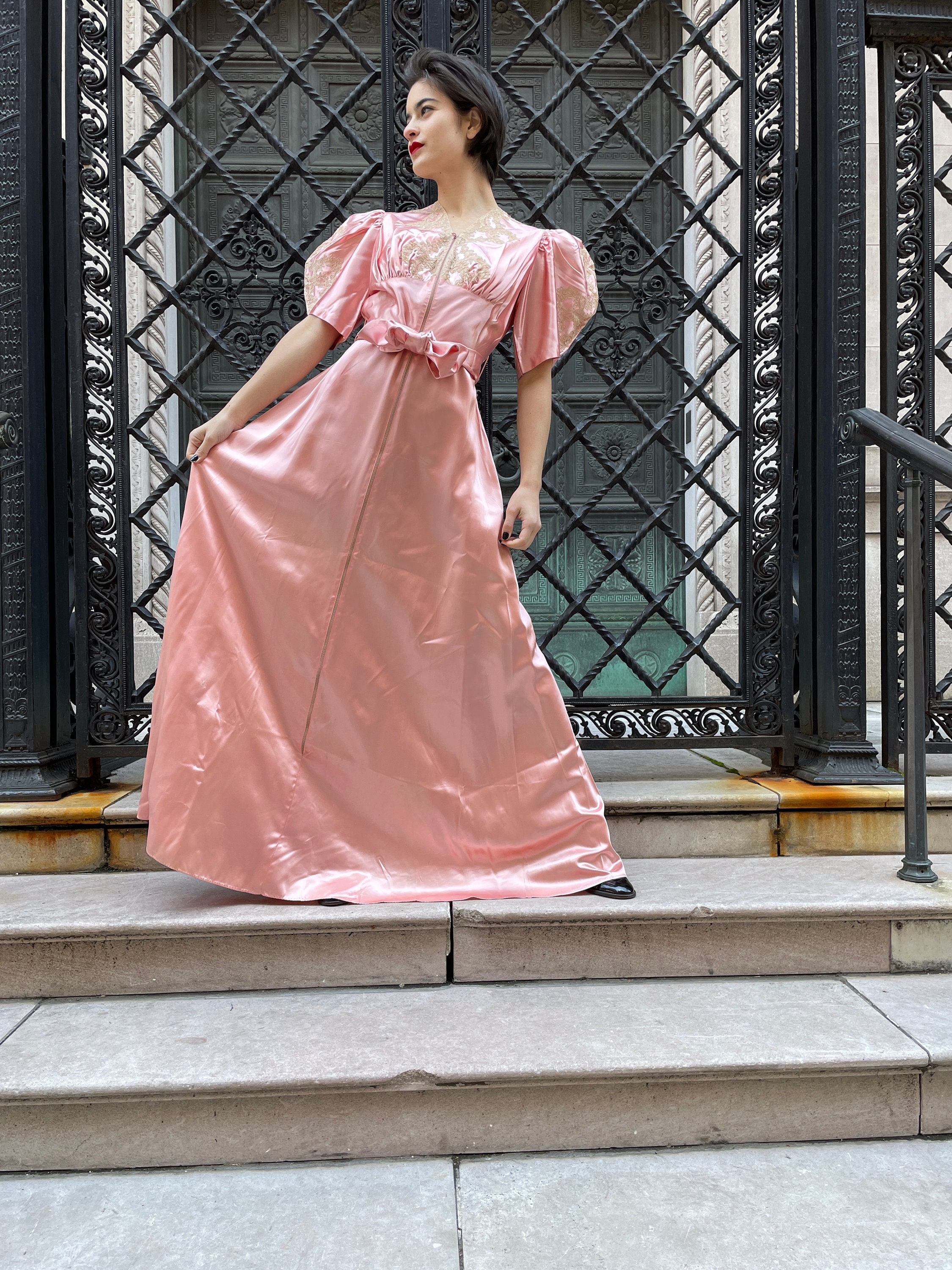 30's Pink Satin House Gown Puffed Sleeves W/ Gathering - Etsy