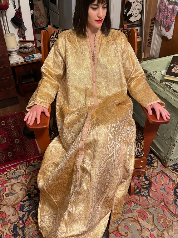 50s Gold Elegant Moroccan caftan metallic silk floral… - Gem