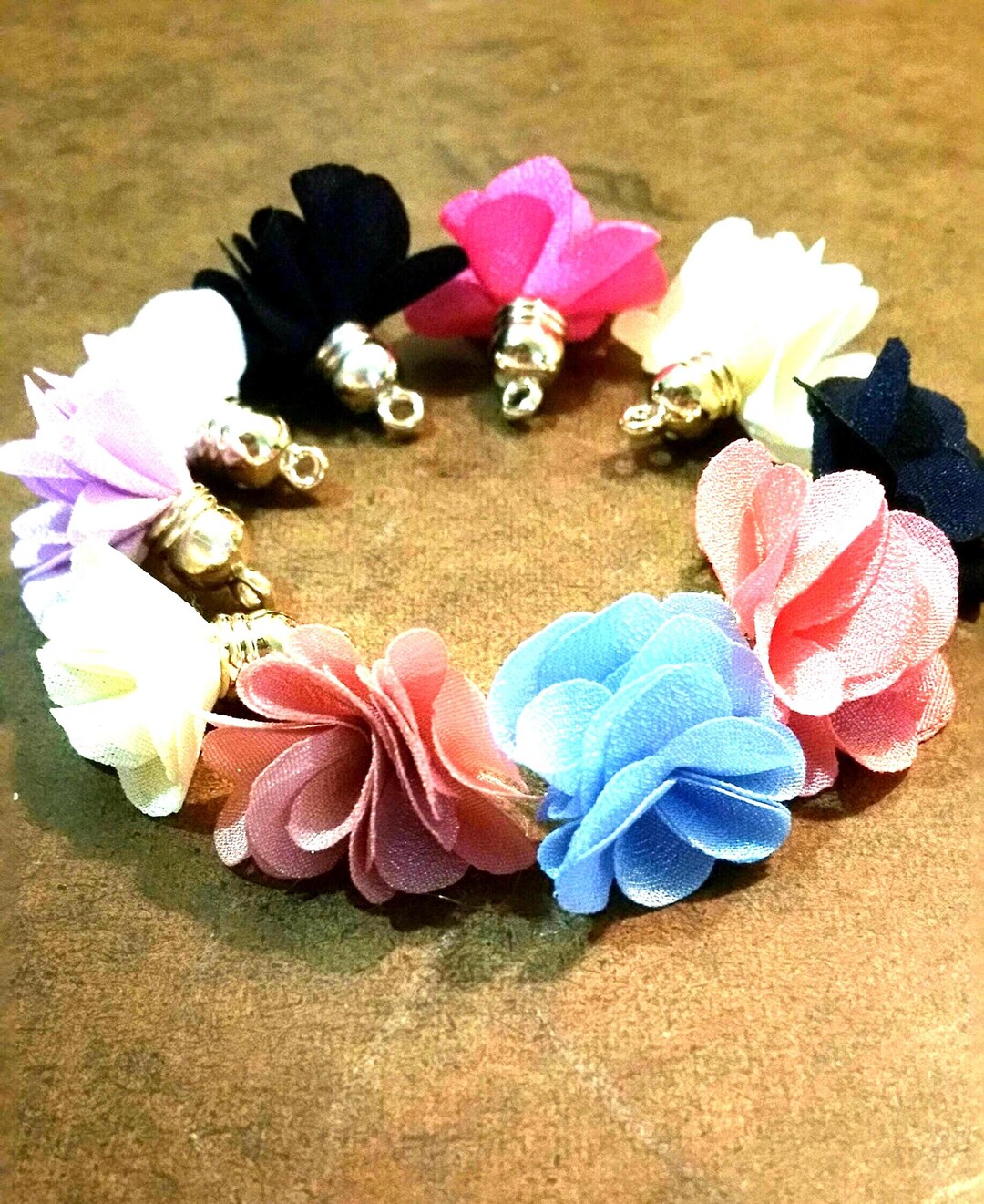 10 Pcs/set Gold Tone Cap Assorted Colors Mini Flower Tassel Charms ...