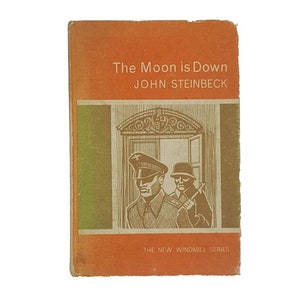 John Steinbeck's the Moon is Down - Heinemann 1966 - Etsy