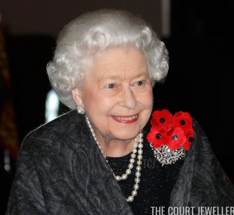 Royalty Replica Queen Elizabeth II the Richmond Brooch, Cubic Zirconia ...