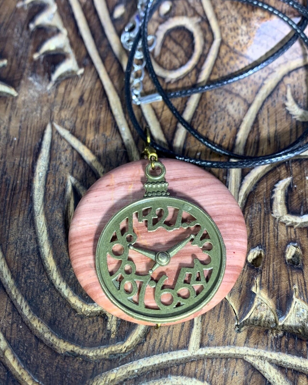 Rhodonite Clock Face Necklace - Etsy