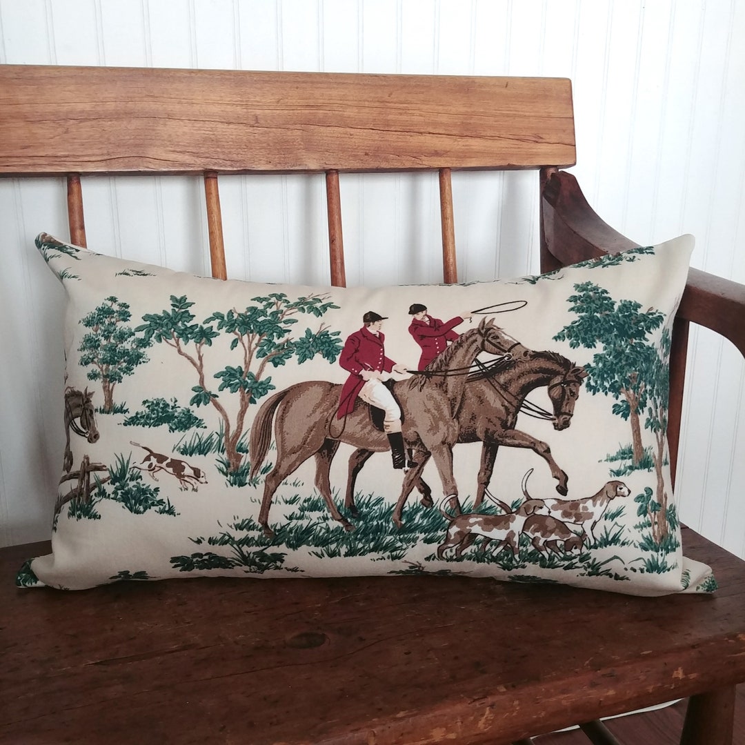 Hunt Scene Pillow Cover in Berry and Forest Green - Etsy