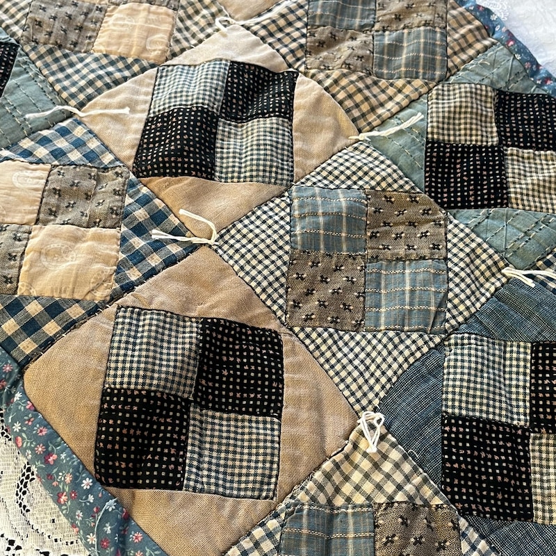 Old Primitive Antique Quilt - Etsy