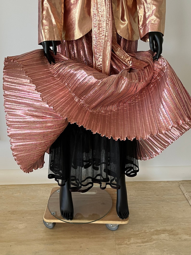Vintage 1980s Iconic John Cavill of Australia Plissé Pleat Skirt Suit ...