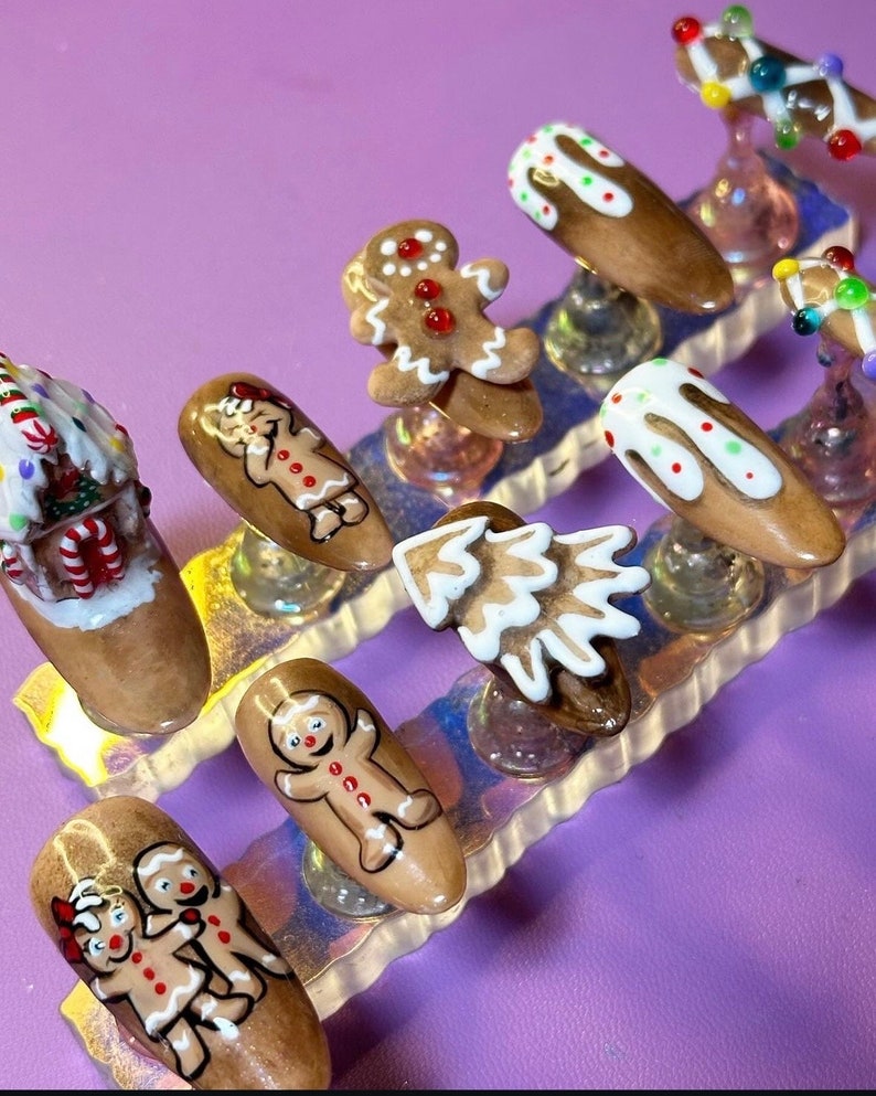 Gingerbread Land - Press on Nails - Etsy