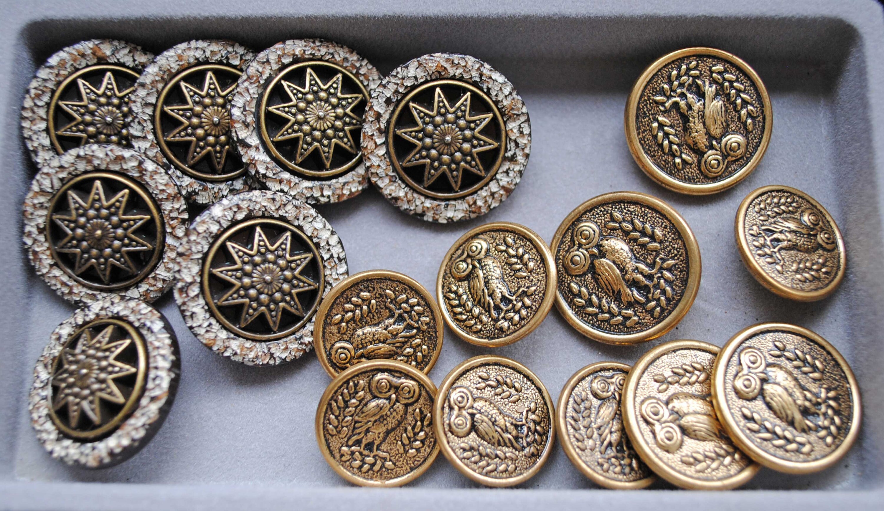 Victorian Metal Buttons Various Sizes Inlays and Pressed - Etsy