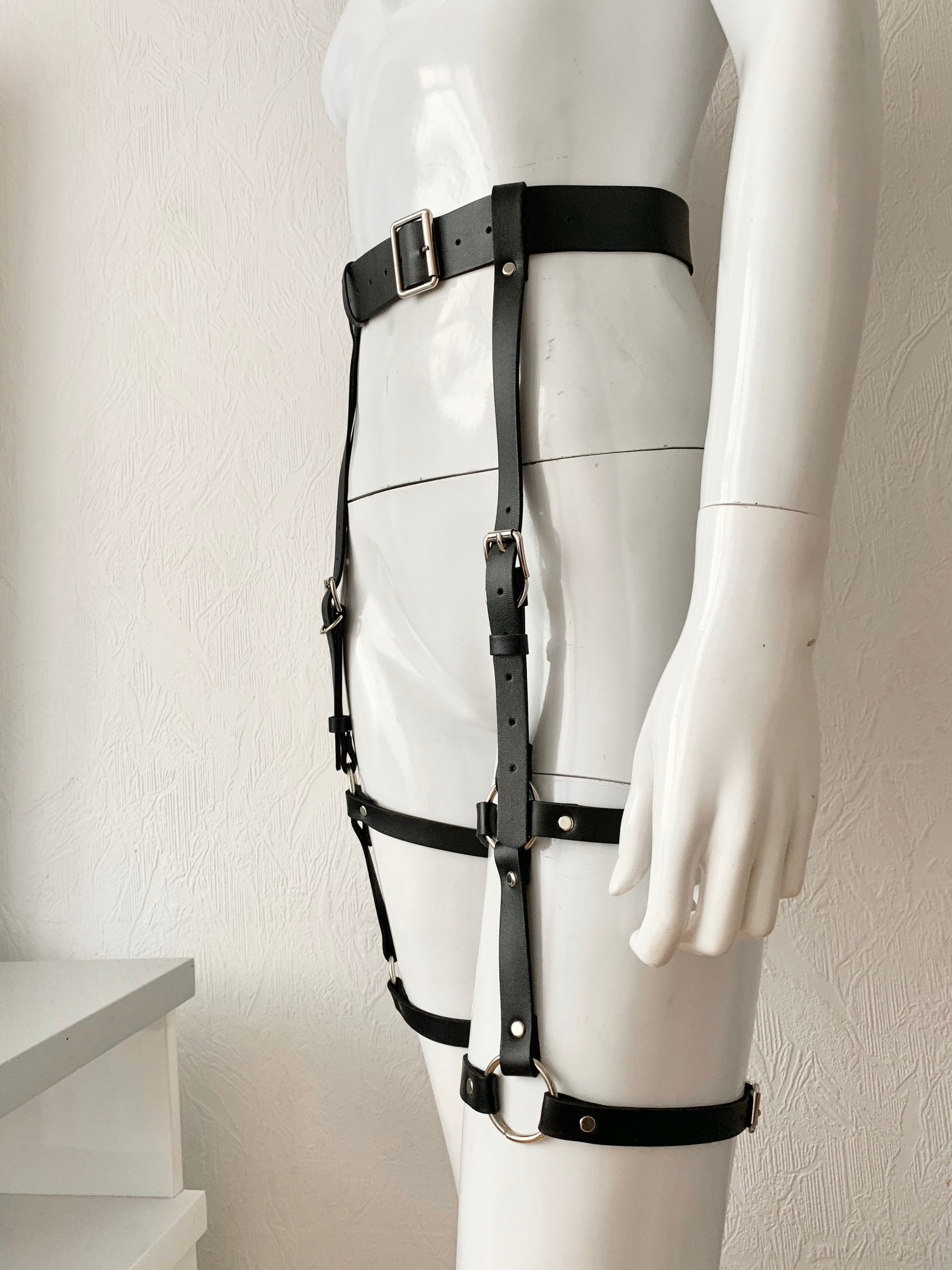 Gartersharness for legsgartersstraps for legs leather | Etsy