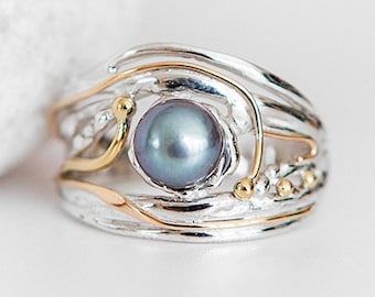 Songs of Ink and Steel