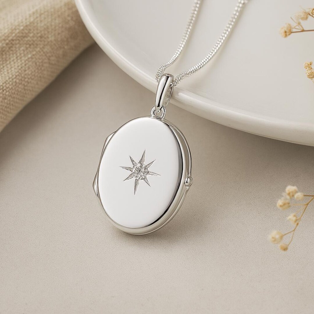 Personalised Sterling Silver Oval Star Locket - Etsy