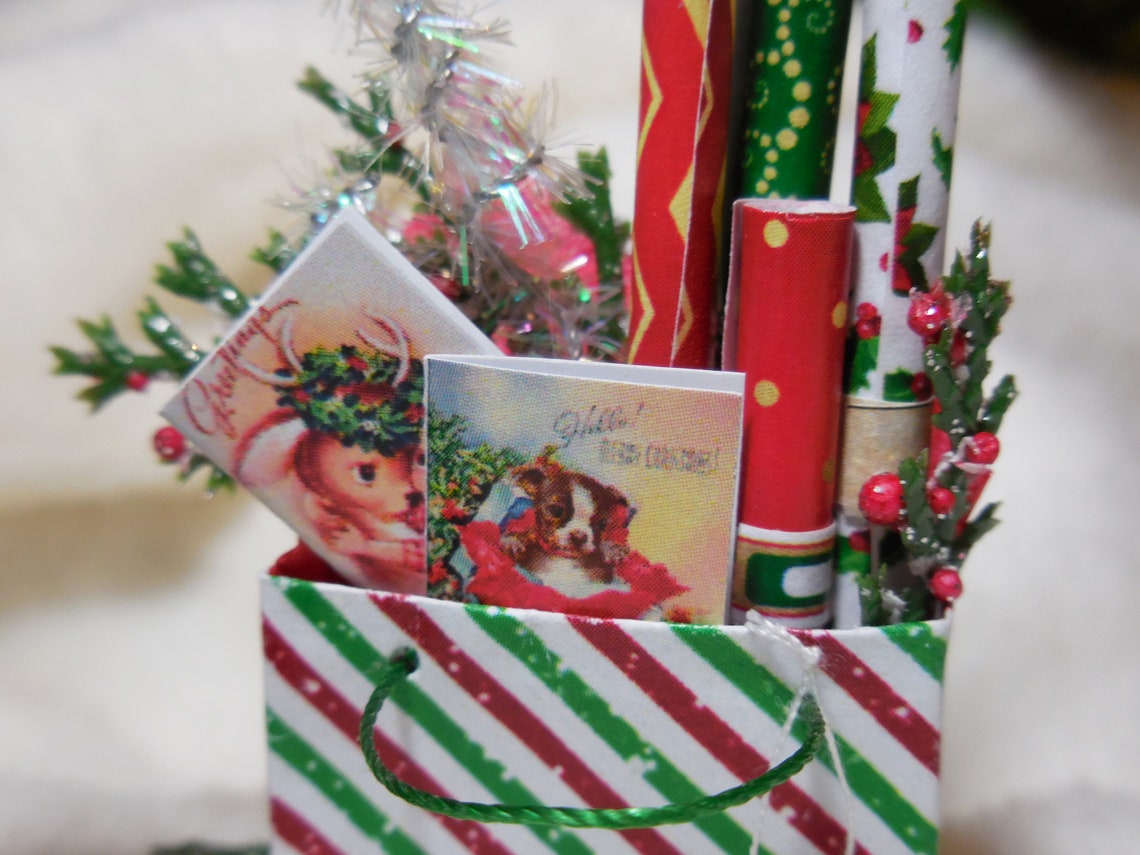 10 PC Miniature Christmas Gift Bags Stuffed W/ Wrapping Paper & Mini ...