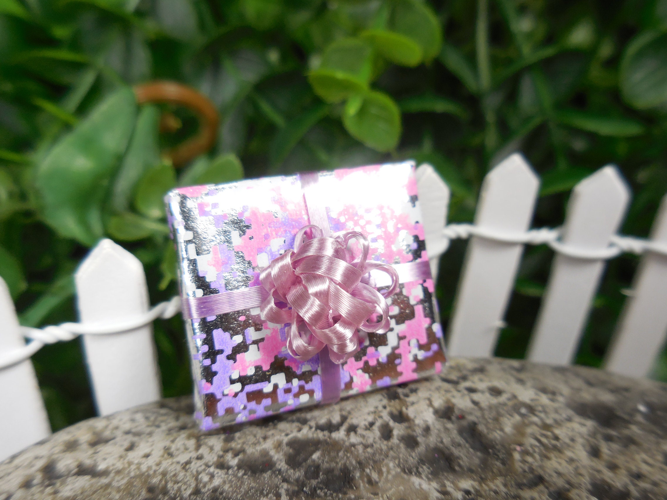 Miniature 1:12 Presents w/ Tiny Bows in Assorted Patterns | Etsy