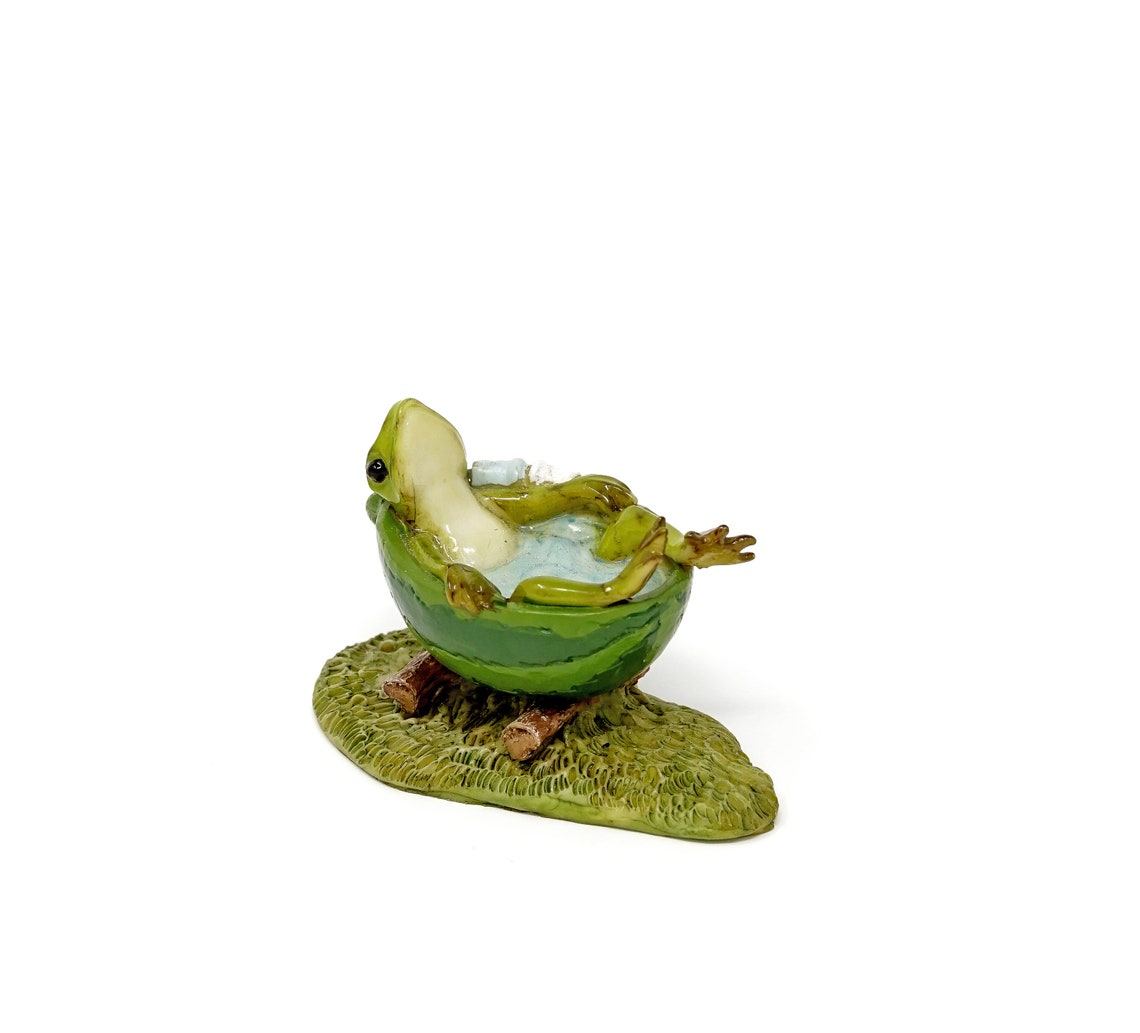 Miniature Frog Having a Bath in Watermelon Tub Woodland - Etsy