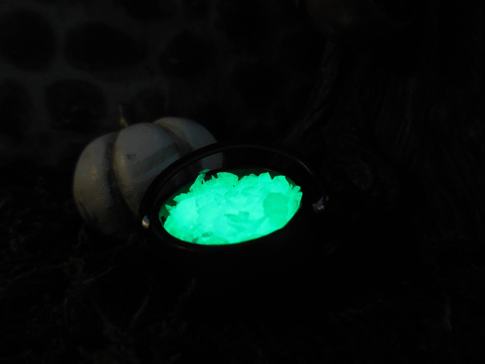 Mini Glowing Cauldron Fairy Garden Accessory/ Blue Green or - Etsy