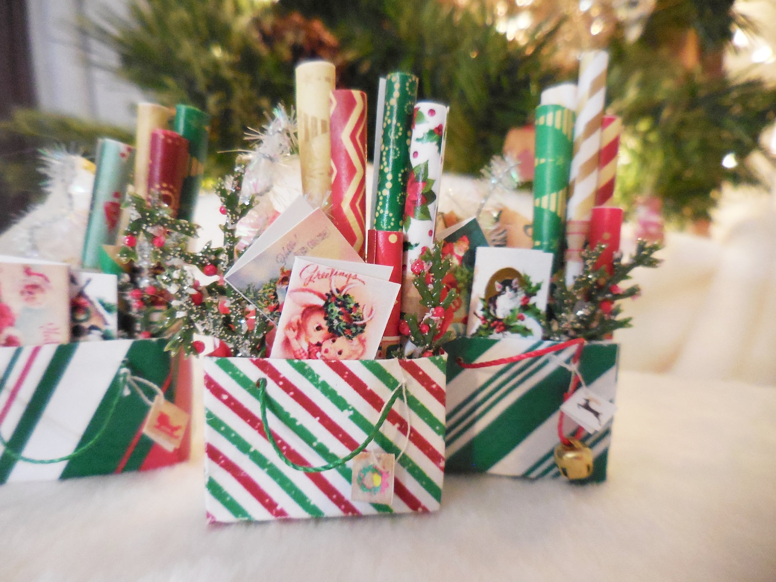 10 PC Miniature Christmas Gift Bags Stuffed W/ Wrapping Paper & Mini ...