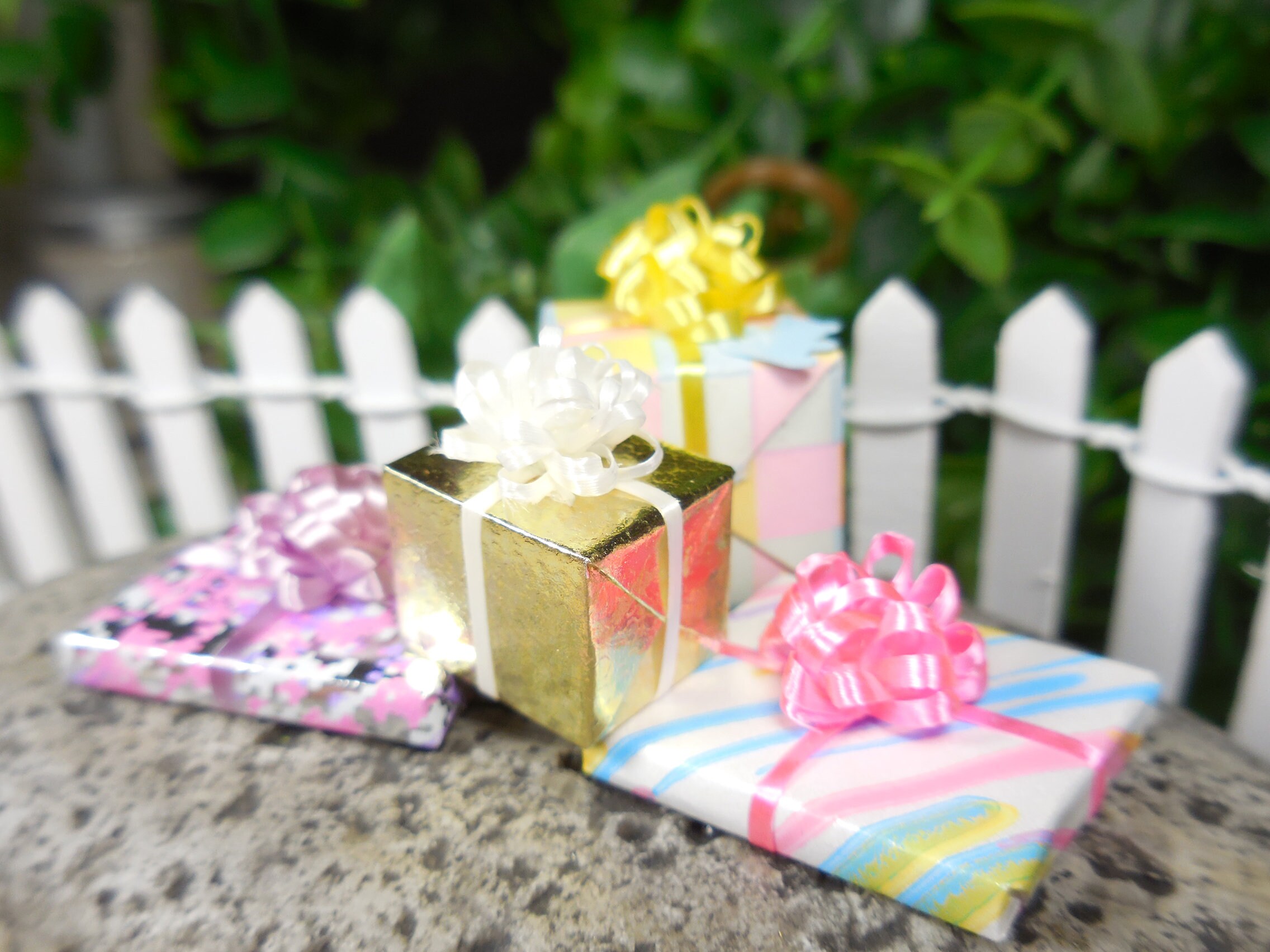 Miniature 1:12 Presents w/ Tiny Bows in Assorted Patterns | Etsy