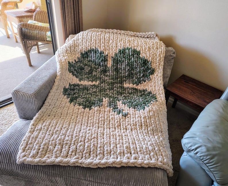Shamrock Knitting Pattern and Tutorial Instructions, St Patrick's ...