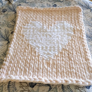 Heart Knitting Pattern and Tutorial Instructions, Chunky Knit Blanket ...
