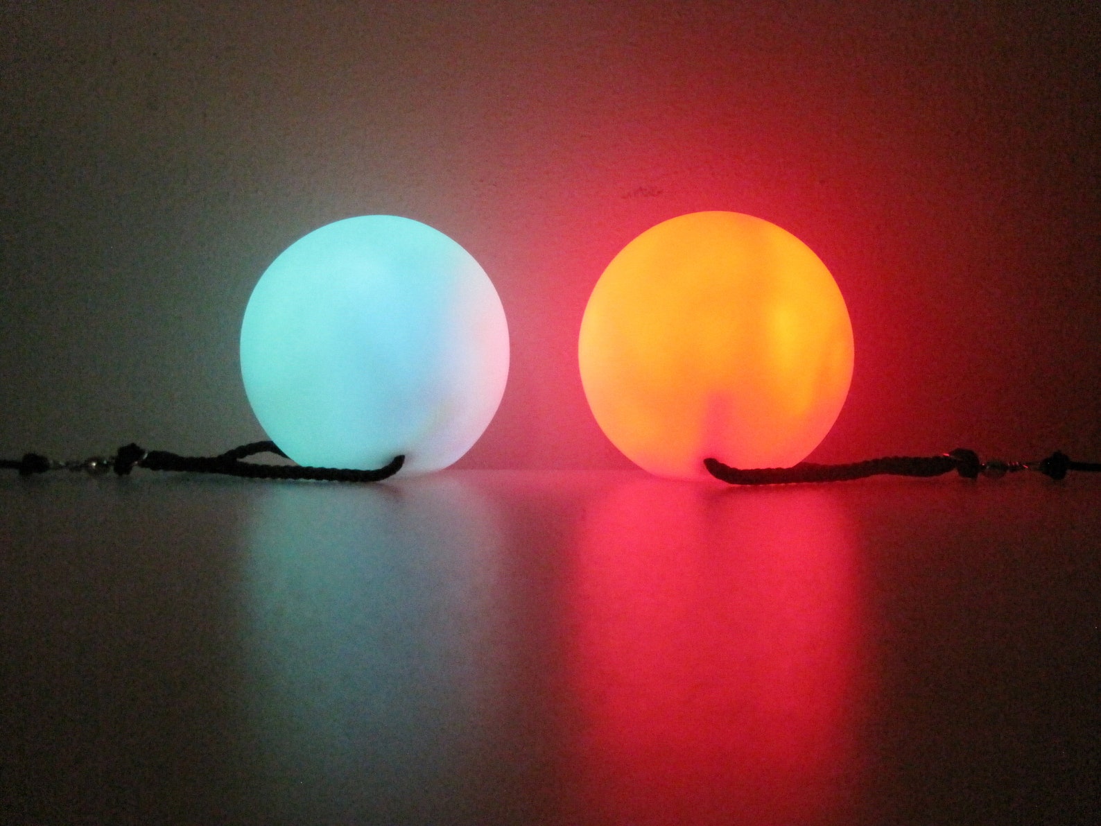 Poi Balls - Spinning Poi Set - Poi Juggling Balls - Etsy