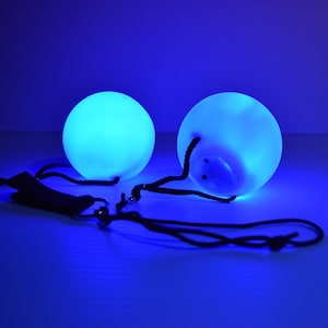 Poi Balls - Spinning Poi Set - Poi Juggling Balls - Etsy