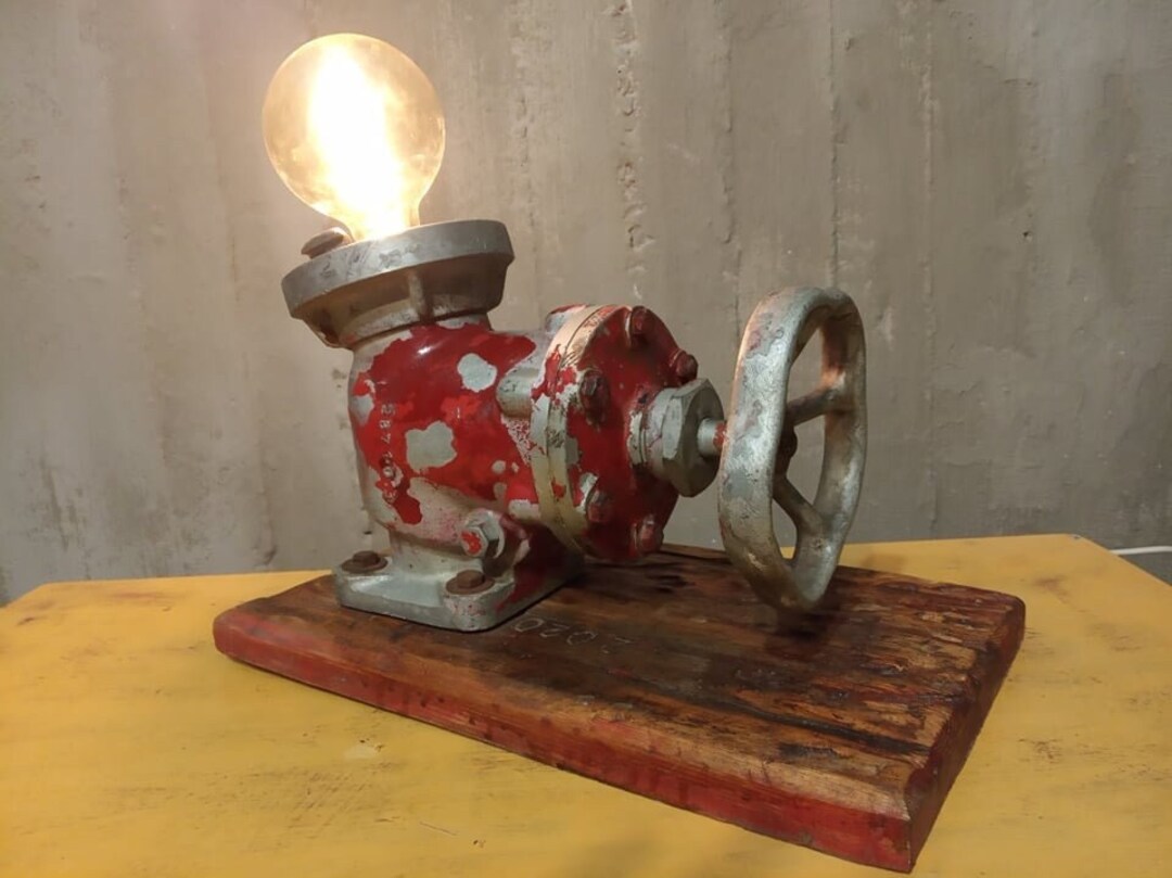 Fire Hydrants Table Lamp. Upcycled Lamp - Etsy