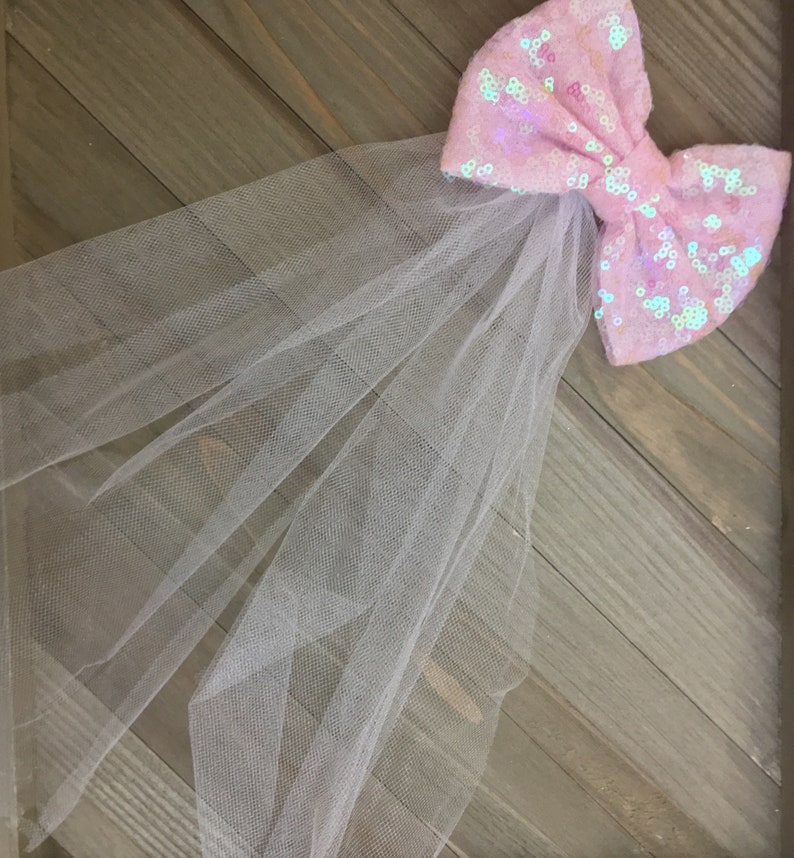 Bridal Veil Bow, Bridal Hair Clip, Bachelorette Veil, Bridal Shower ...