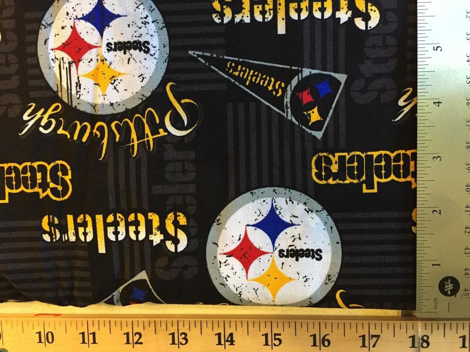 NFL PITTSBURGH STEELERS Vintage Retro Print Football 100% Cotton Fabric ...