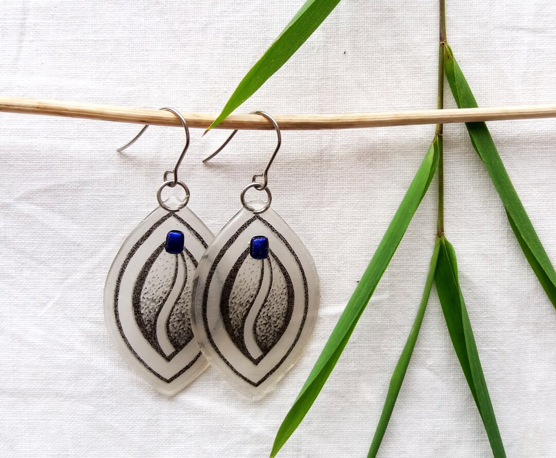 Hand drawn sacred yoni earrings with fused glass klitoris // Vulva ...