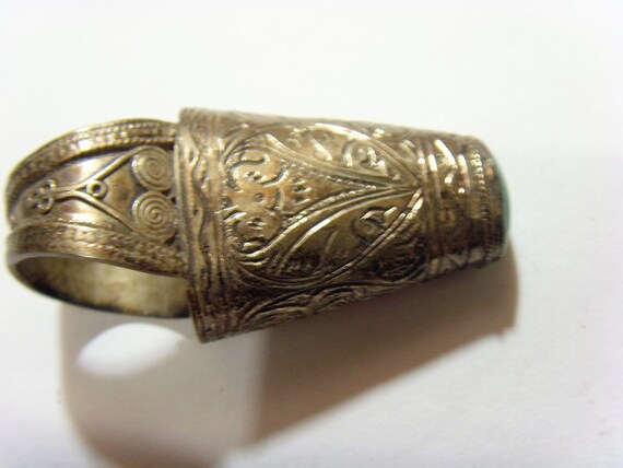 antique high tower 2 inch tall minaret silver oval tu… - Gem