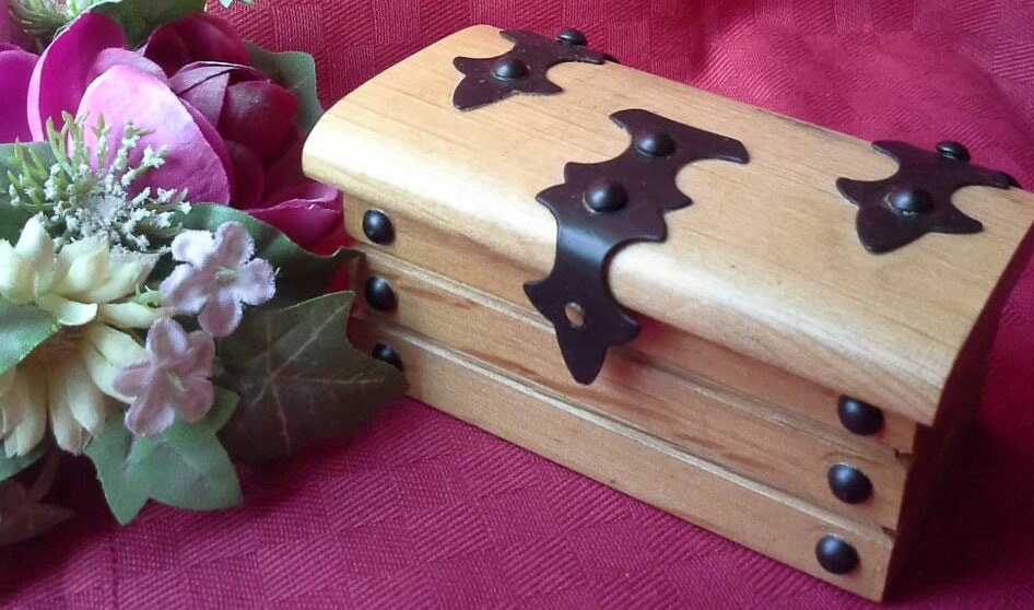 3.94 Wooden Matchboxe, Matches Storage, Wood Miniature Chest - Etsy Sweden