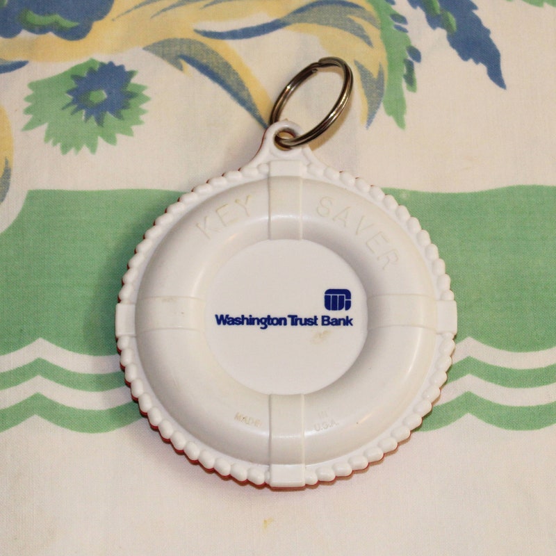 Floating Boat Key Keychain - Etsy