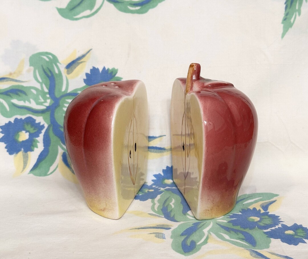 Apple Salt and Pepper Shakers, Sliced Apple Salt and Pepper Shakers ...