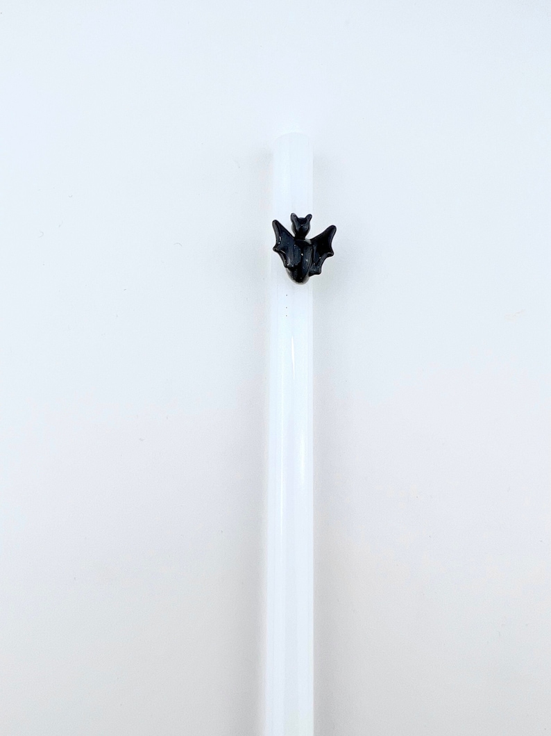 Bat on Colored Glass Straw: Handmade Custom Reusable Halloween Straw - Etsy