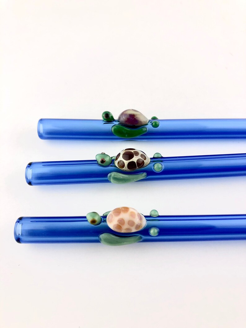 TURTLE on Light Blue GLASS STRAW Reusable Straws Glass - Etsy