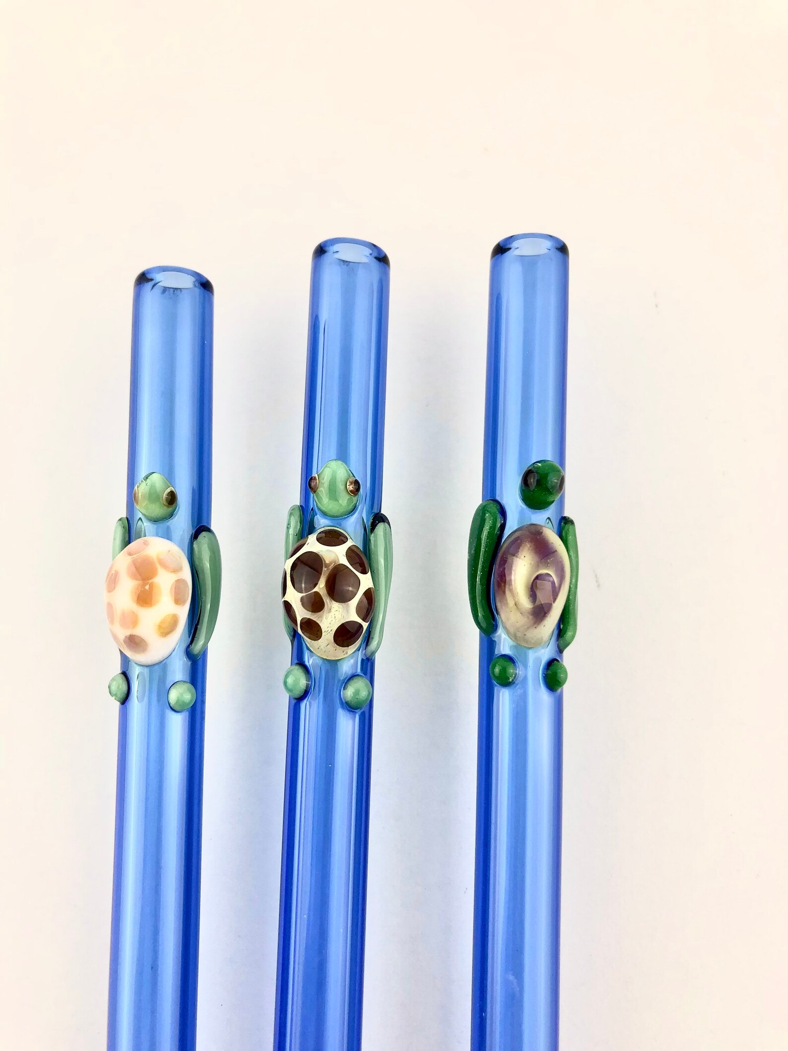 TURTLE on Light Blue GLASS STRAW Reusable Straws Glass - Etsy