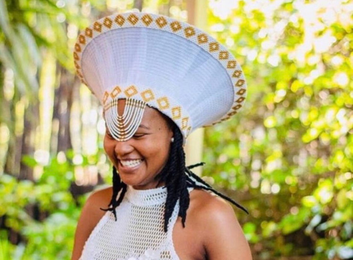 Isicholo White/Gold | Etsy